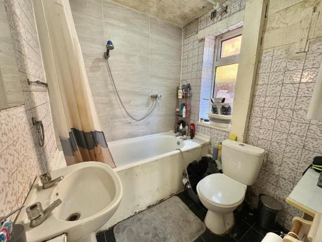3 bed house for sale