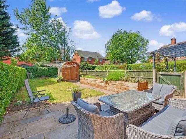 3 bed house for sale