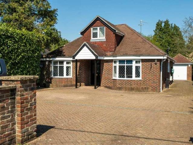 3 bed house for sale
