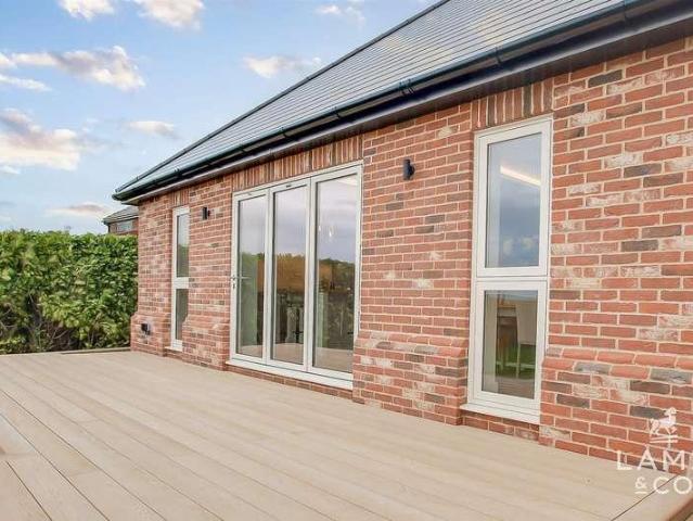 3 bed house for sale