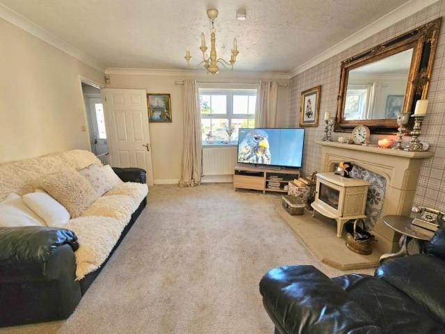 3 bed house for sale