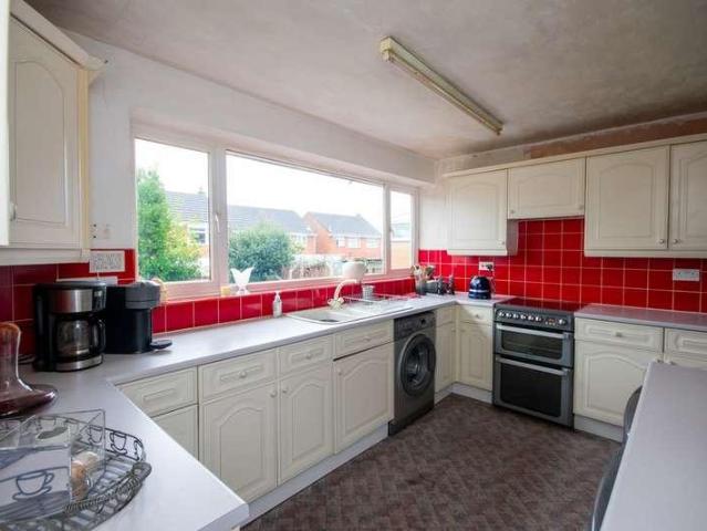 3 bed house for sale