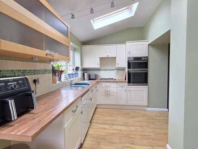 3 bed house for sale