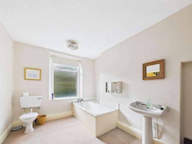 3 bed house for sale
