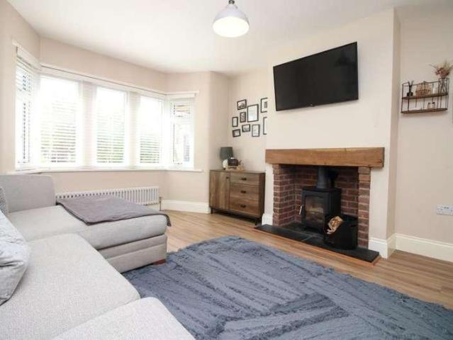 3 bed house for sale