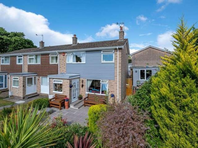 3 bed house for sale