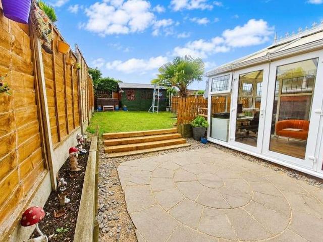3 bed house for sale