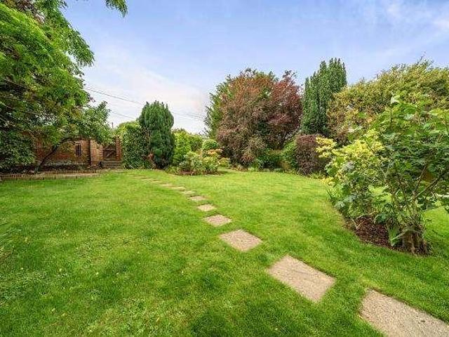 3 bed house for sale