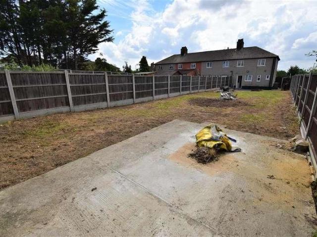 3 bed house for sale