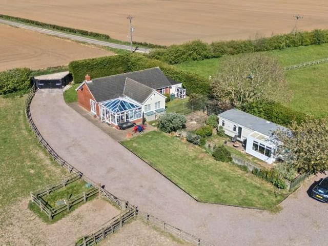 3 bed house for sale