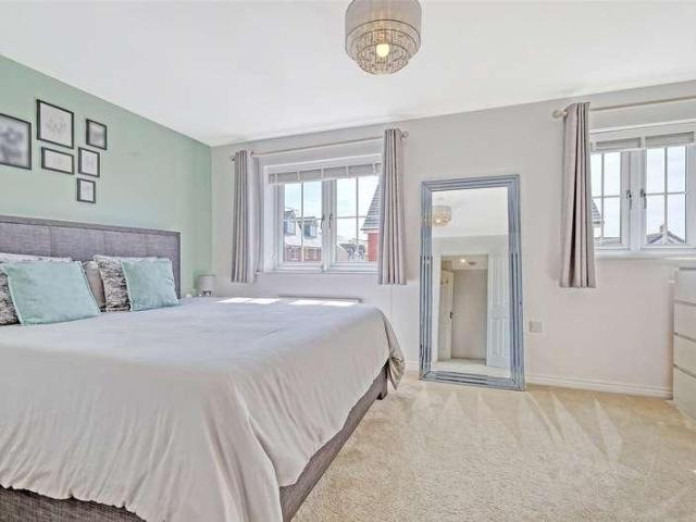 3 bed house for sale