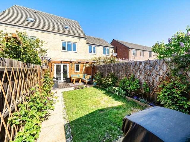 3 bed house for sale