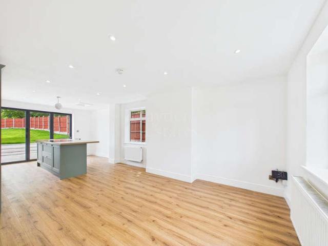 3 bed house for sale