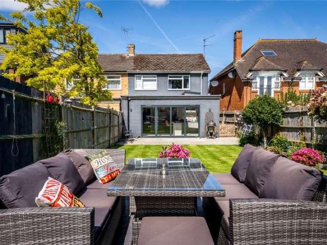 3 bed house for sale