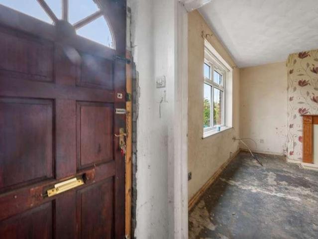 3 bed house for sale