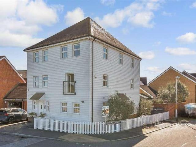 3 bed house for sale