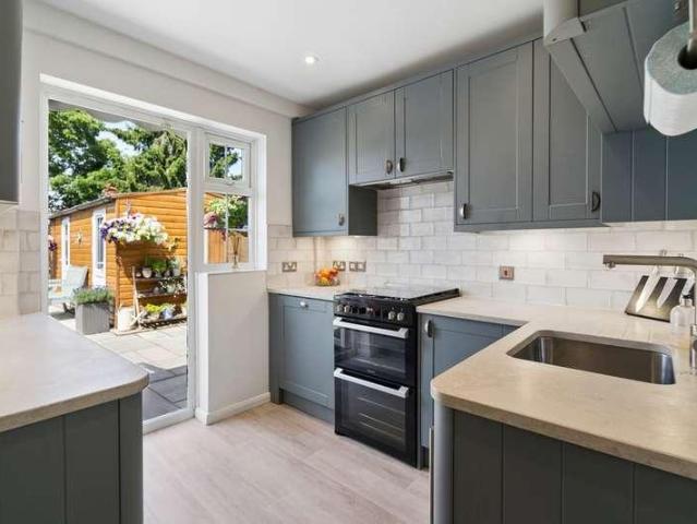 3 bed house for sale