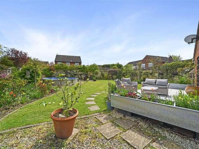 3 bed house for sale