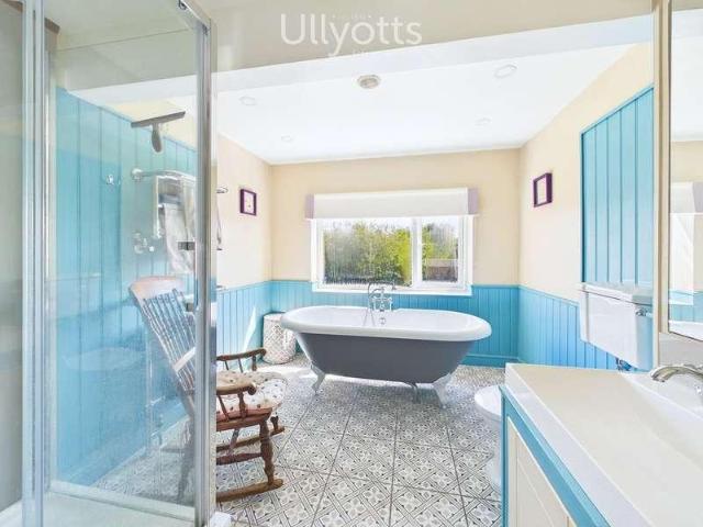 3 bed house for sale