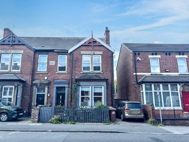 3 bed house for sale
