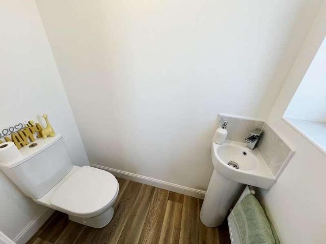 3 bed house for sale