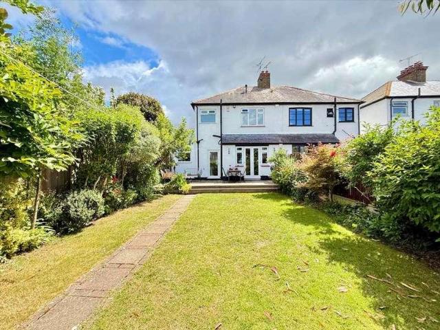 3 bed house for sale