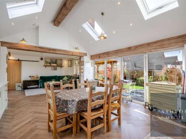 3 bed house for sale