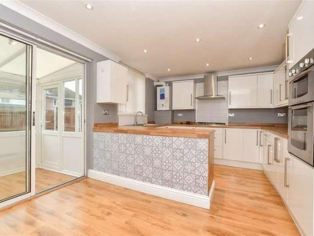3 bed house for sale