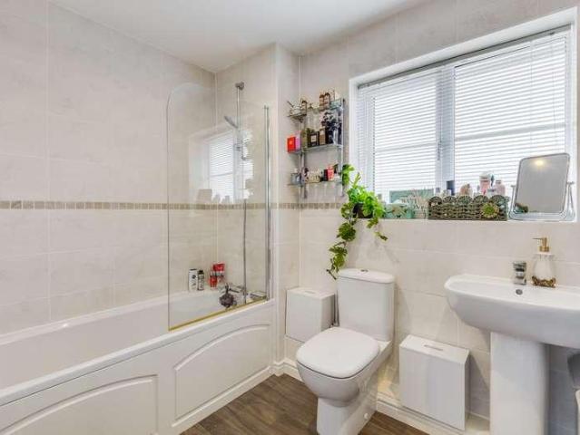 3 bed house for sale