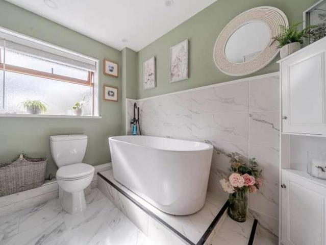 3 bed house for sale