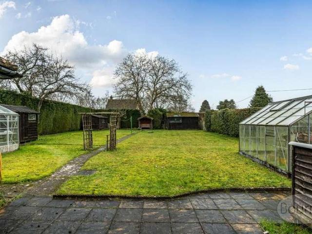 3 bed house for sale