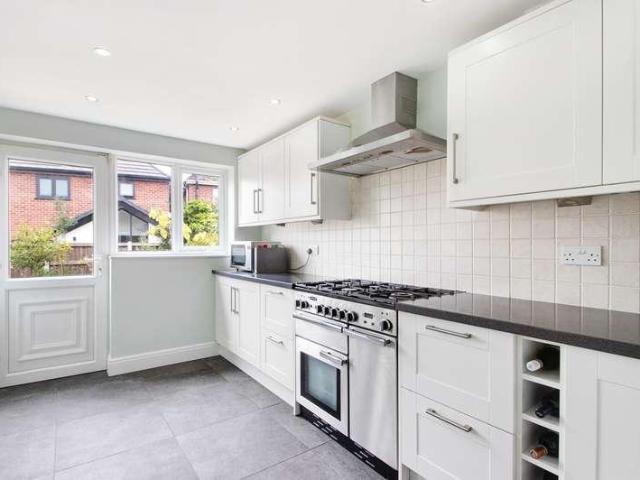 3 bed house for sale
