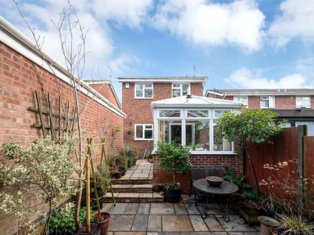 3 bed house for sale