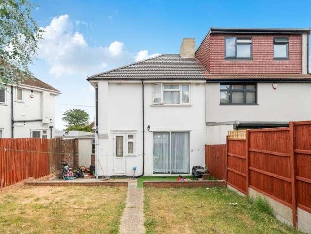 3 bed house for sale