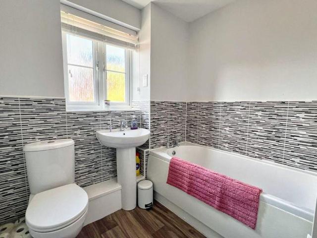 3 bed house for sale