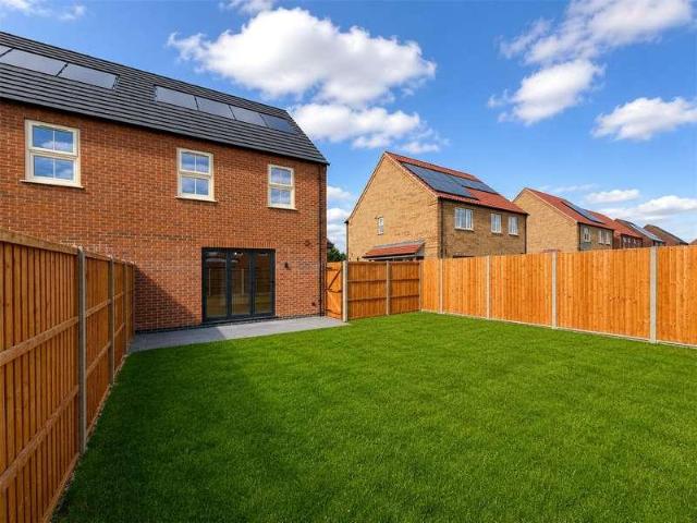 3 bed house for sale