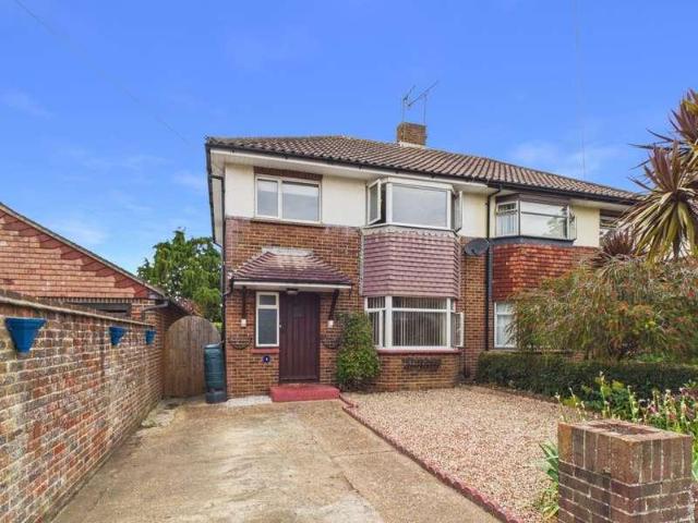 3 bed house for sale