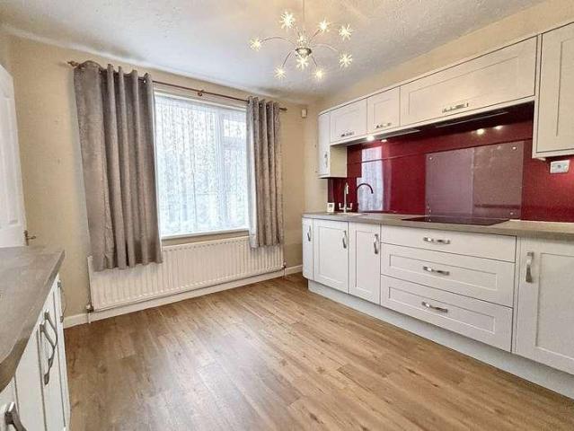 3 bed house for sale