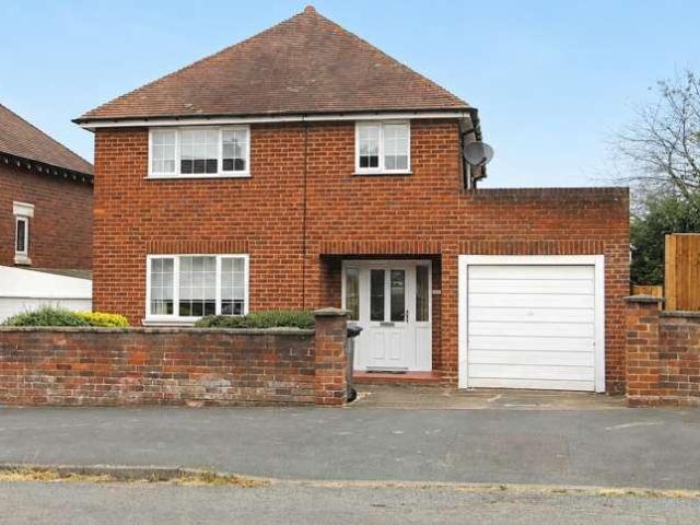 3 bed house for sale