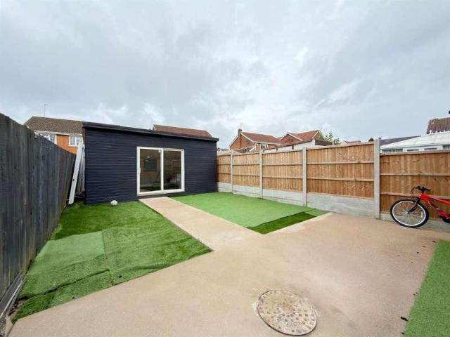 3 bed house for sale