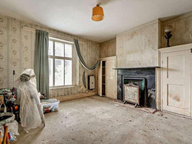 3 bed house for sale