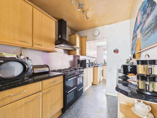3 bed house for sale