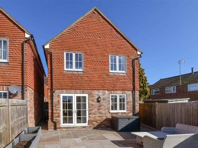 3 bed house for sale