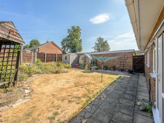 3 bed house for sale