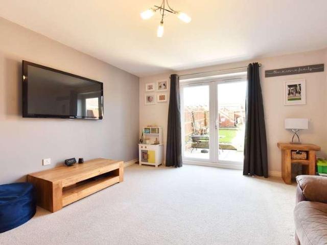 3 bed house for sale