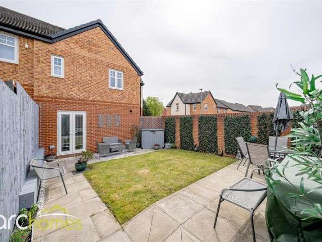 3 bed house for sale