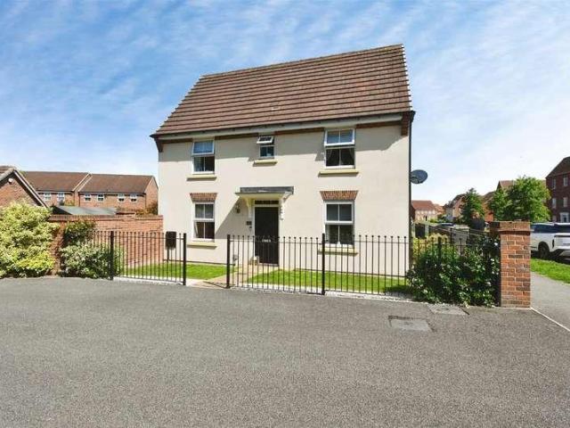 3 bed house for sale