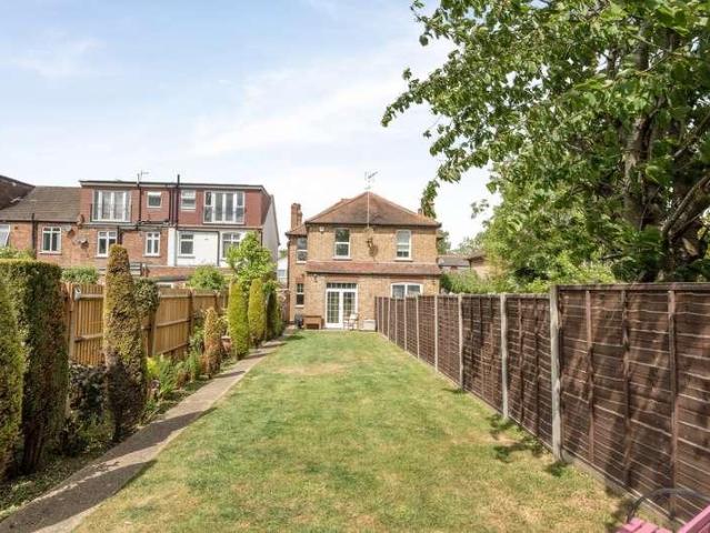 3 bed house for sale