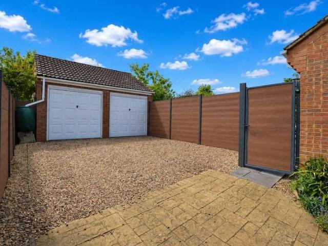3 bed house for sale