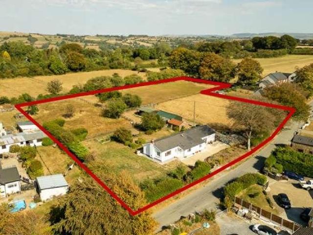 3 bed house for sale